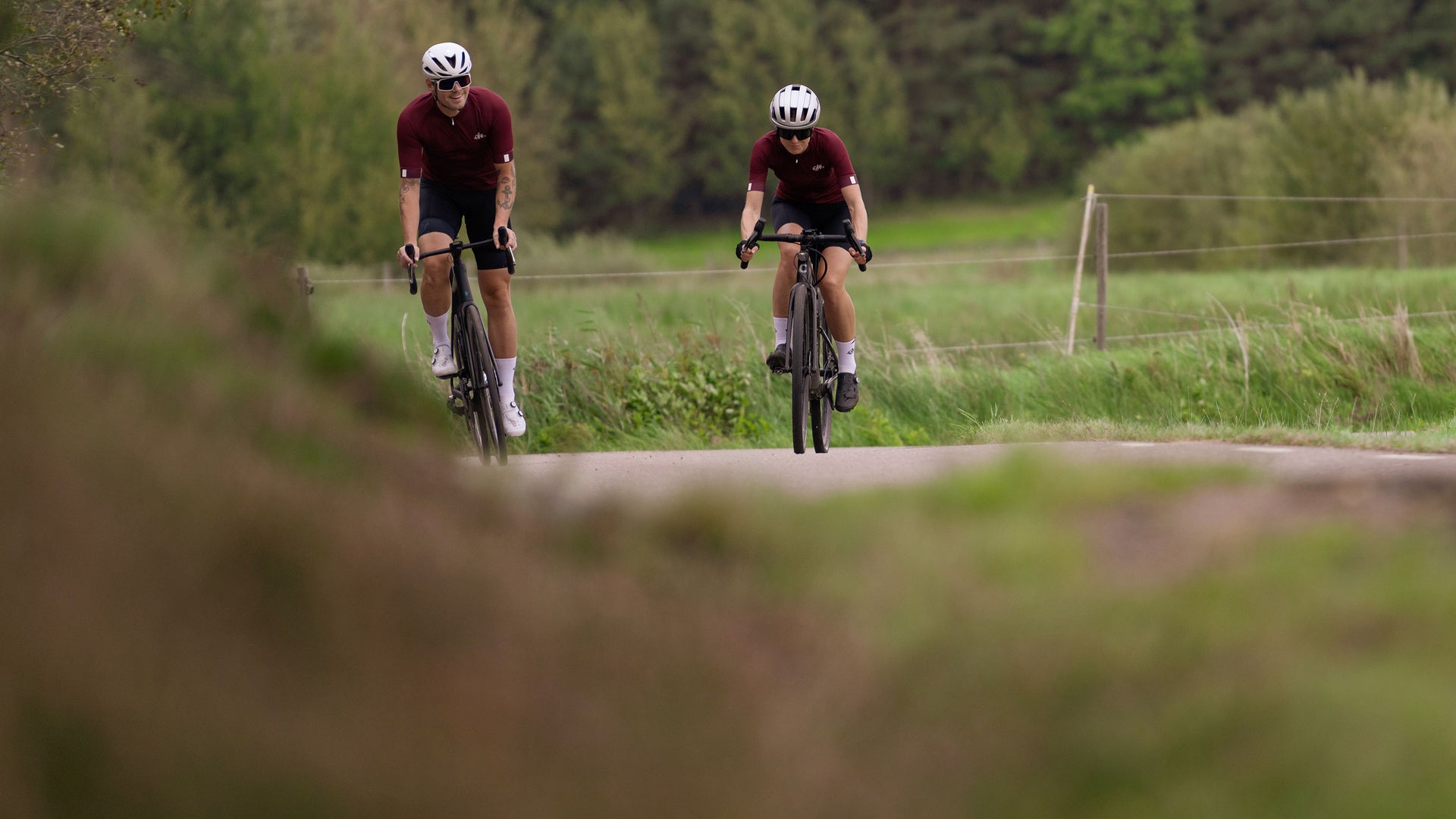 Experience Unparalleled Road Cycling Clothing and Accessories | Sigr